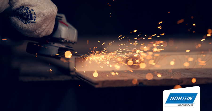 ¿Cuál es la forma correcta de uso de un disco de desbaste?